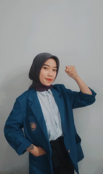 Fina Dwi Novitasari Juara Satu Ajang Ahmad Dahlan Accounting Fair ...