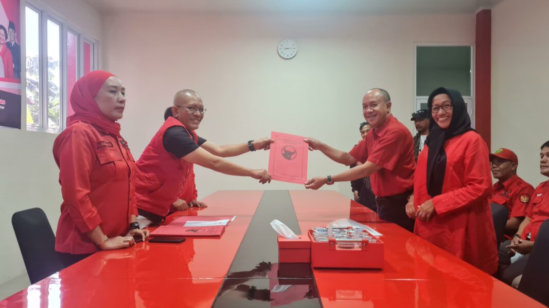 Sadewo Tri Listiono Mendaftar Sebagai Bacabup Pertama dari PDIP di ...