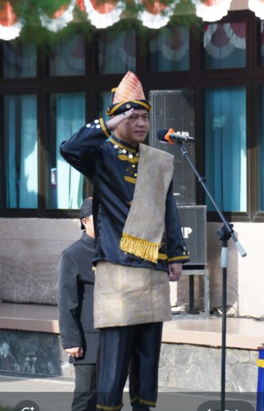 UMP Gelar Upacara Kemerdekaan ke-79 RI, Diikuti Mahasiswa Internasional dengan Pakaian Adat ...