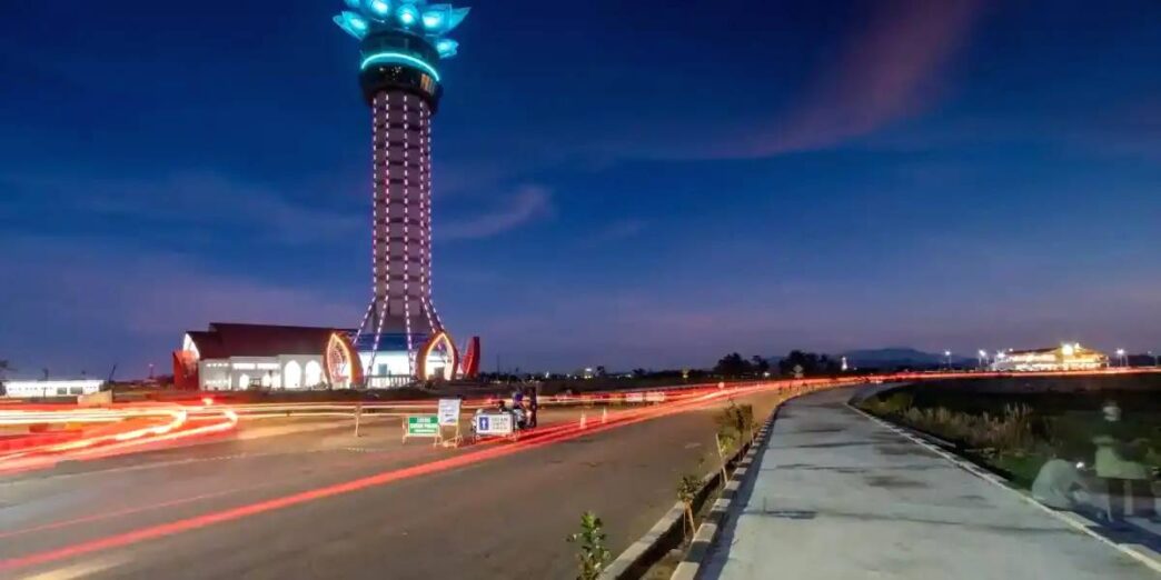 Pesta Kembang Api di Menara Teratai Dibatalkan Oleh Koordinator ...