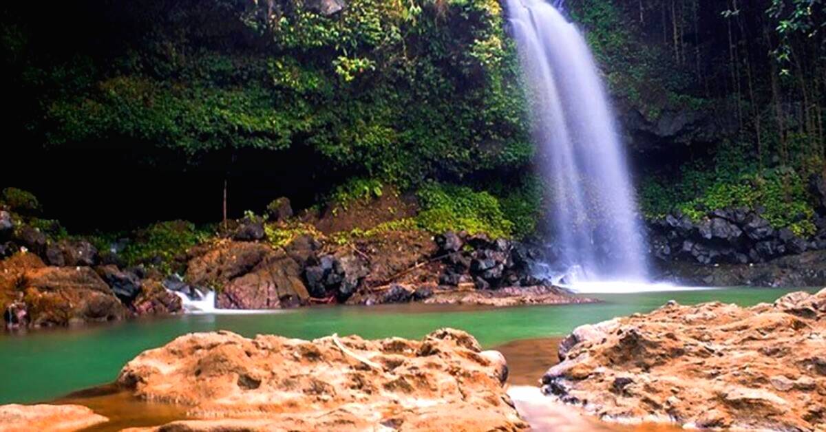 Pesona Curug Sumba Purbalingga, Wisata Air Terjun dengan Kolam Biru ...