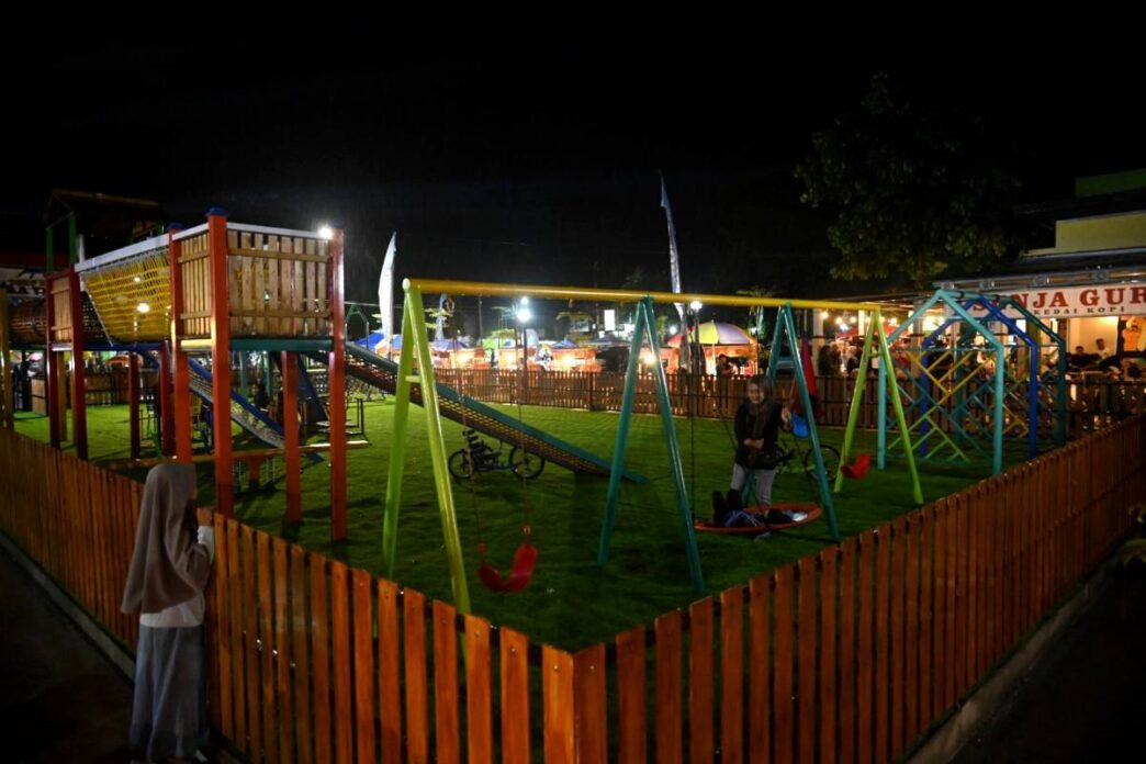 Bupati Fahmi Resmikan Wajah Baru Taman Kota Usman Janatin Purbalingga ...